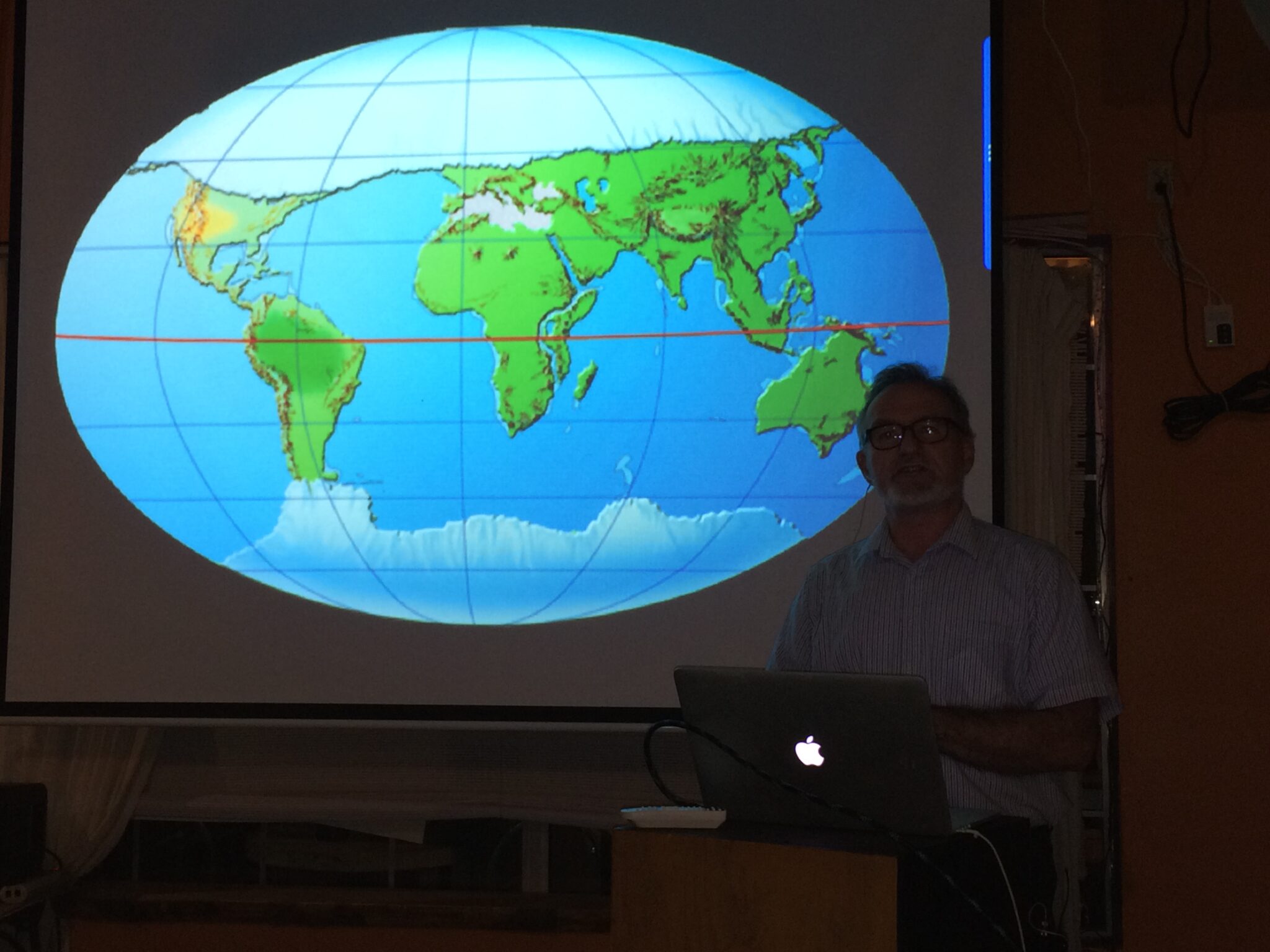 2015.11.04 Michael Furniss - Jay Patton online